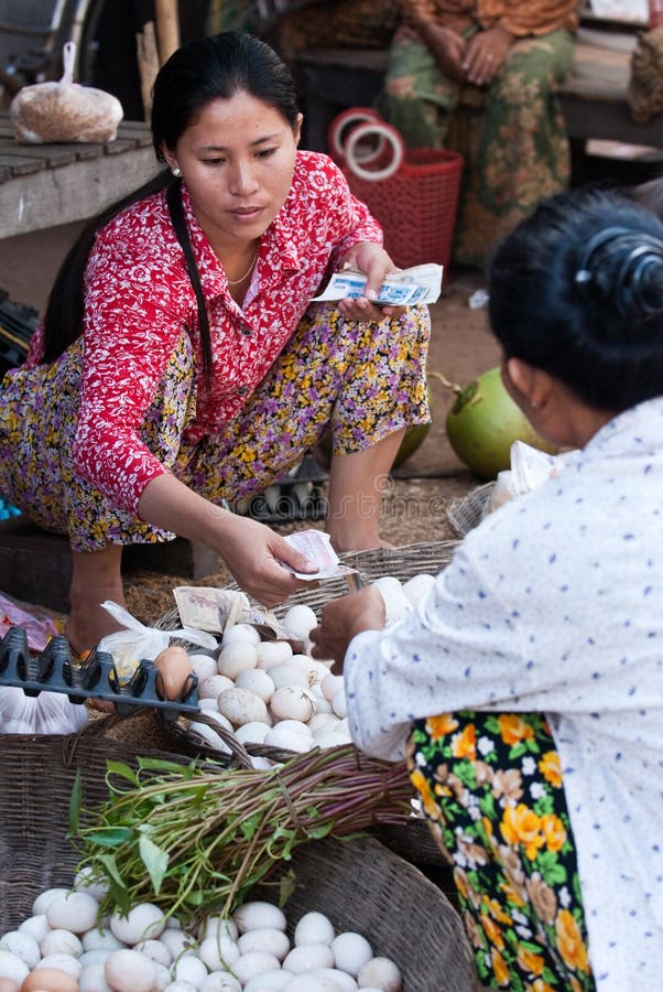 Woman Selling Eggs in Traditional Market Editorial Image - Image of ...