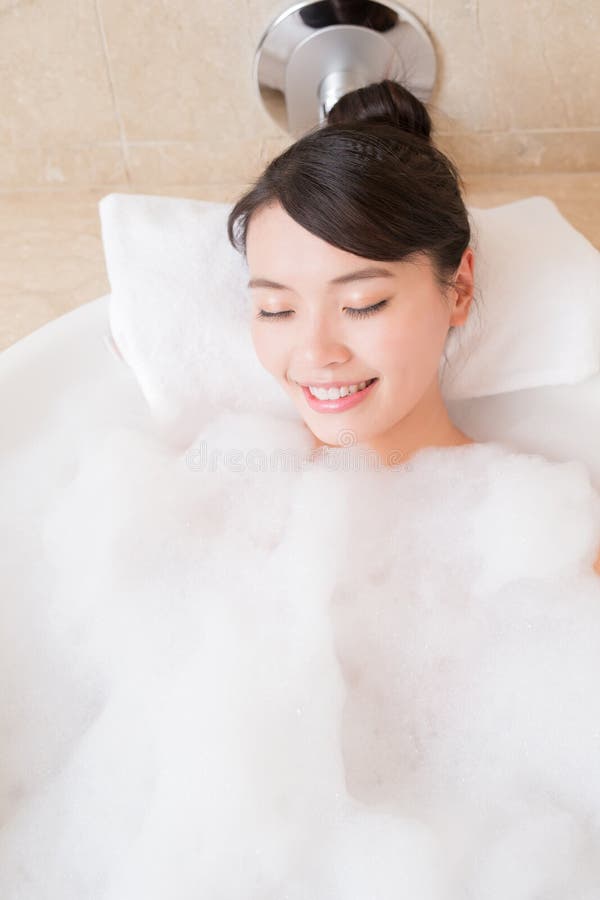 Woman take the bath stock photo. Image of enjoy, asia - 92151542