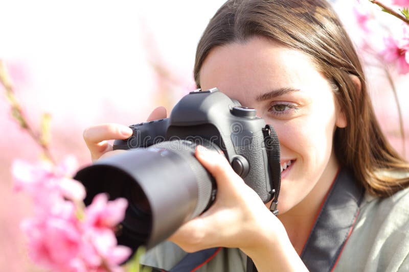 Woman Using Dslr Camera To Take Macro Photo Stock Photo - Image of ...
