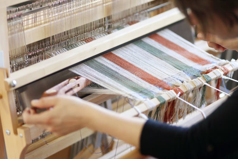 Woman using loom stock image. Image of hand, threads - 41313153