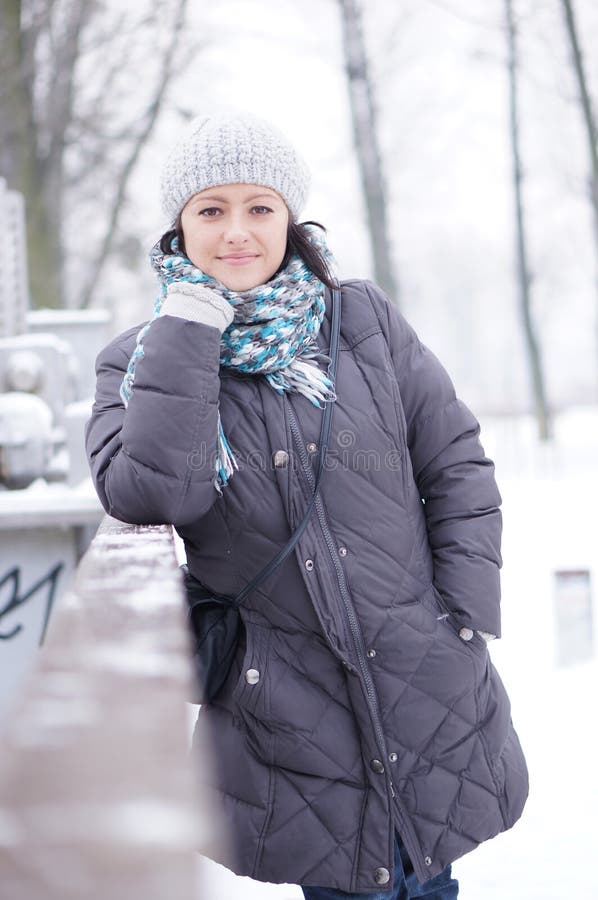 Woman wearing warm clothes stock image. Image of scarf - 28100841