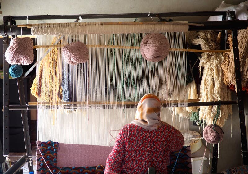 Woman weaving on a loom stock image. Image of hand, weaving - 97222629