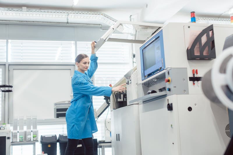 Assembly Line Qa Stock Photos - Free & Royalty-Free Stock Photos from ...