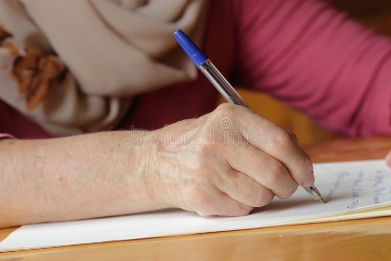 Woman write a letter stock image. Image of line, letter - 32583515