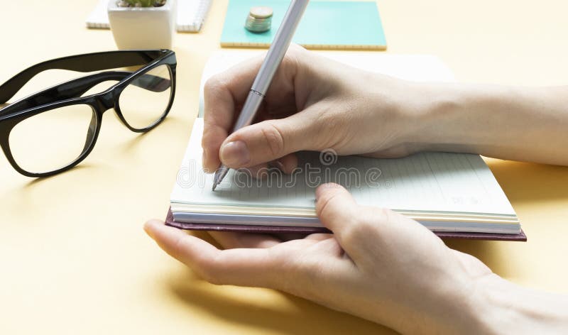 Notes on Desk, Close Up of Hand Stock Photo - Image of closeup, manager ...