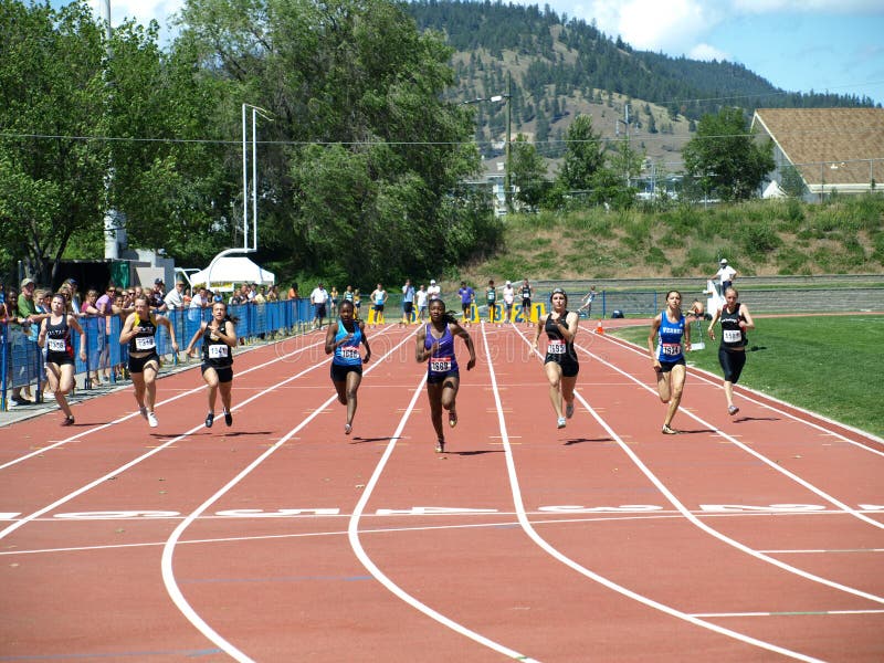 Women on 100 meters dash editorial image. Image of competitors - 20199190