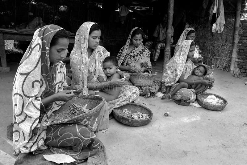Women beedi worker. editorial photography. Image of black - 13778362