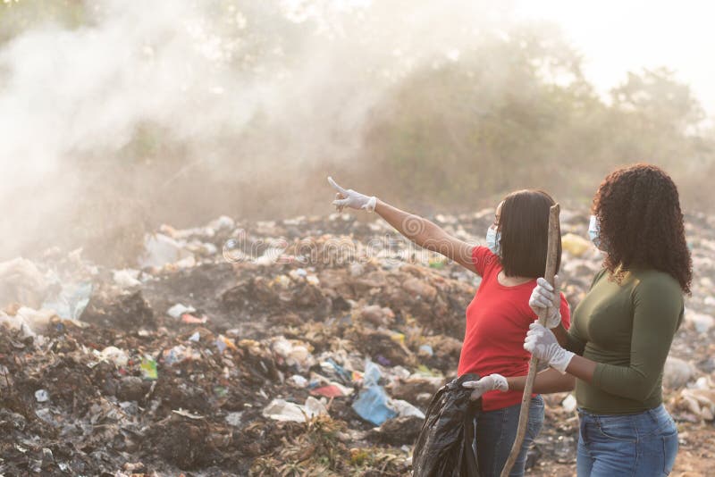 Africa People Cleaning Refuse Street Stock Photos - Free & Royalty-Free ...