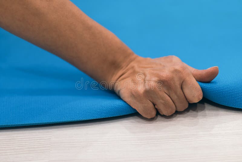 Women Grip Exercise Mat. Women Hard Training. Female Strength Training ...