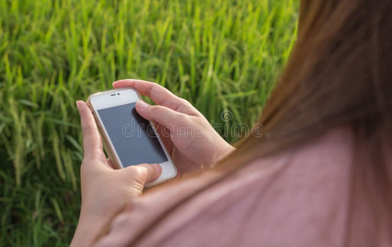 Women Hand Using Smart Phone Stock Photo - Image of computer, cordless ...