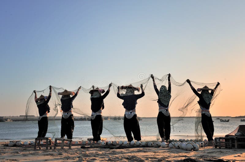 The Women of Hui an editorial stock photo. Image of fujian - 17552968