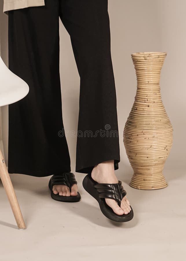 Women& X27;s Feet Wearing Sandals Stock Image - Image of womens ...