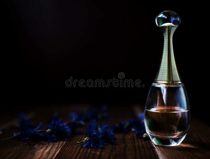 6,840 Perfume Spray Black Background Stock Photos - Free & Royalty-Free ...