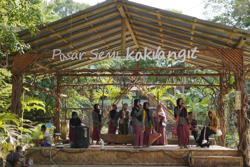 Women singing on stage editorial stock photo. Image of play - 258637703