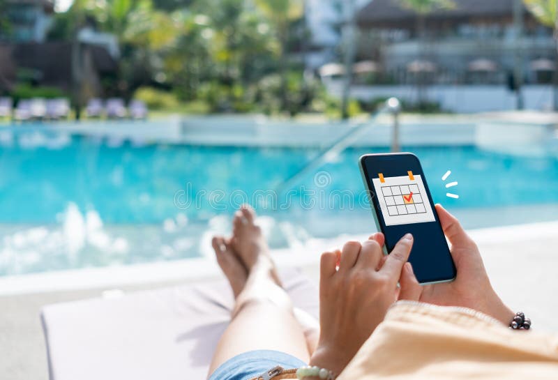 Women Use Their Smartphones To Plan and Keep Track of Their Work ...