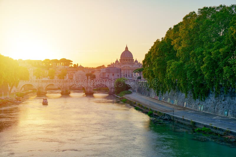 Wonderful View of St Peter Cathedral, Rome, Italy. Sunset Light Stock ...
