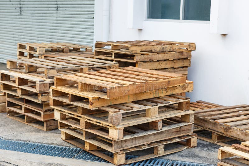 Wood palette for shipping stock image. Image of packaging - 48834881