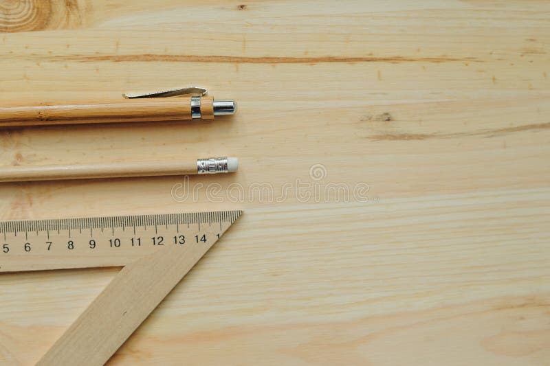 Wood Pencil, Pen, Triangle, Briefpapier Clips, Hefter on the Desk in ...