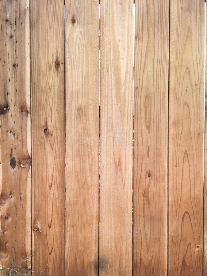 Wood Fence with Jagged Edge Stock Photo - Image of lines, edge: 25928170