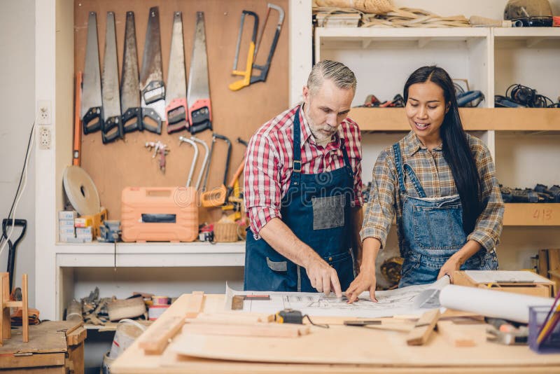 Wood Workshop Worker Working Together Home Renovate Plan Project ...