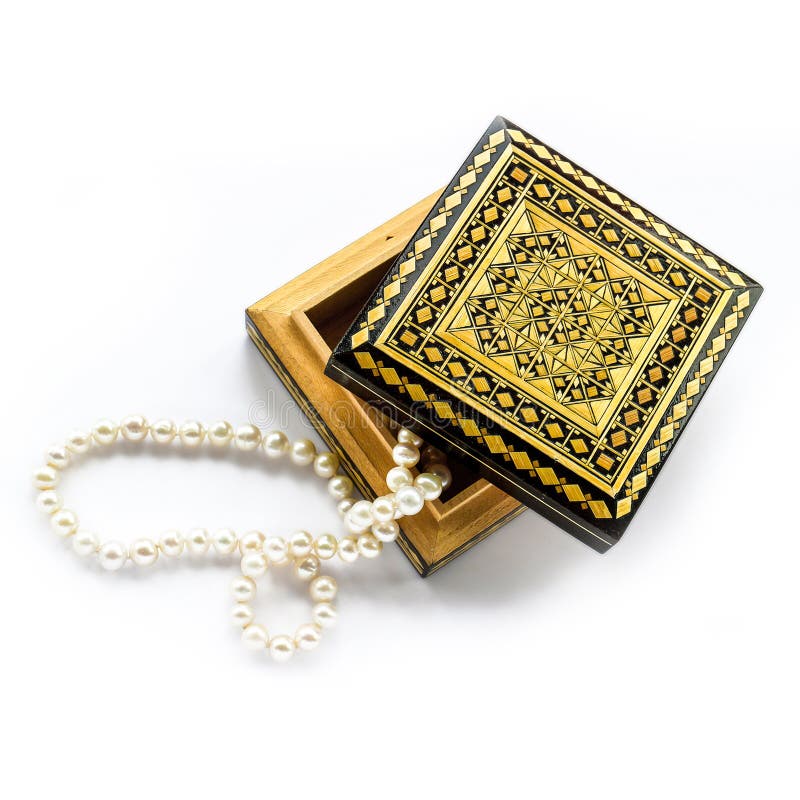 Wooden Box and Pearl Strand Stock Image - Image of pendant, background ...