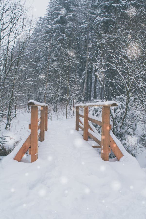 Wooden bridge with snow stock image. Image of frost, country - 80329737