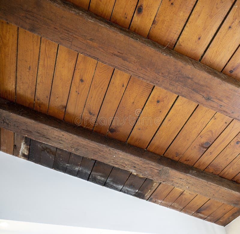 Wooden Ceiling Design Architecture. Wooden Beams Rafters Girders ...