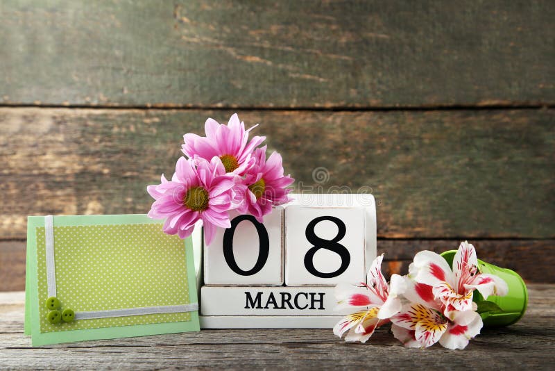 Cube Calendar with Greeting Card Stock Photo - Image of greeting ...