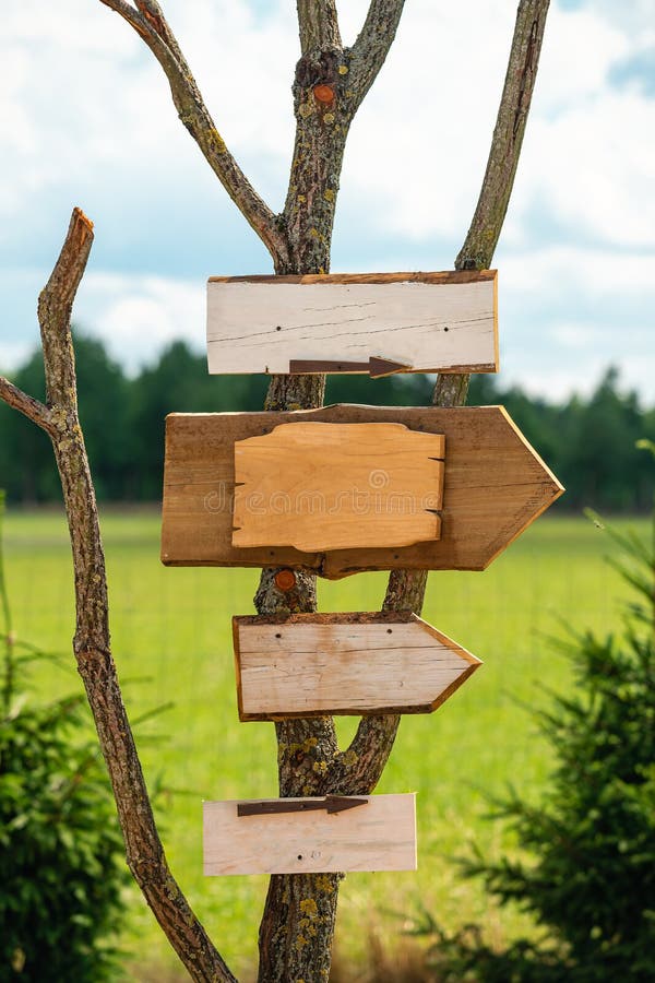 Wooden placard a arrow stock photo. Image of blank, plank - 30081566