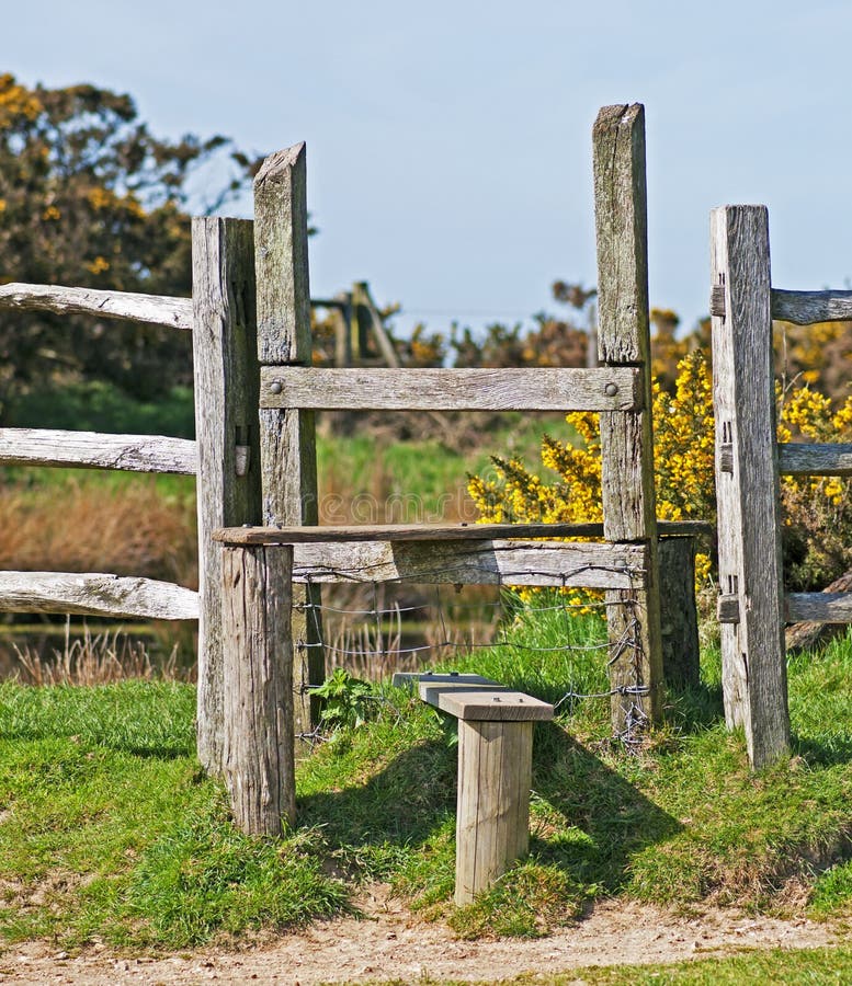 English Countryside Stile stock image. Image of lush - 19379245