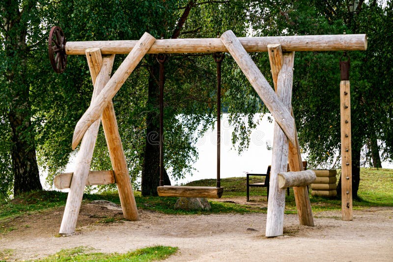 Round Beams Construction Building Design Shed High Roof Wooden Boards ...