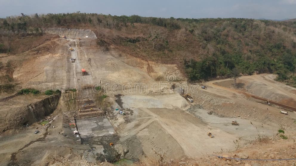Work Activities for the Construction of the Bendo Dam in August 2018 ...