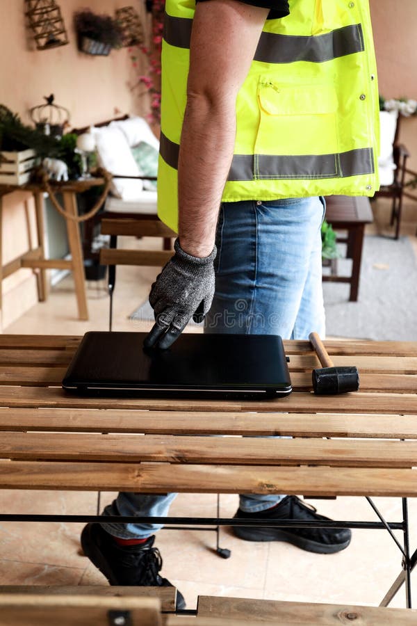 Work Area Stock Illustrations – 19,385 Work Area Stock Illustrations ...