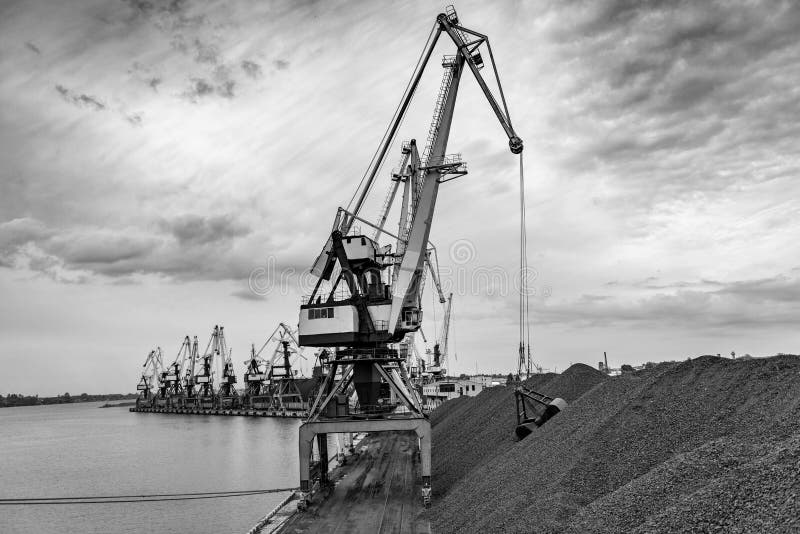 Work in Port Coal Transshipment Termina. Stock Image - Image of bulk ...