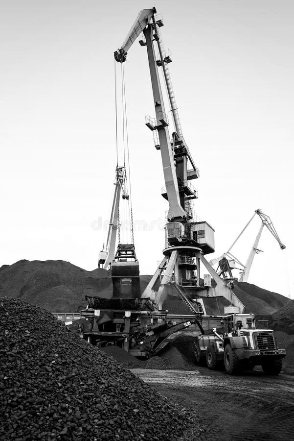 Work in Port Coal Transshipment Termina. Editorial Photo - Image of ...