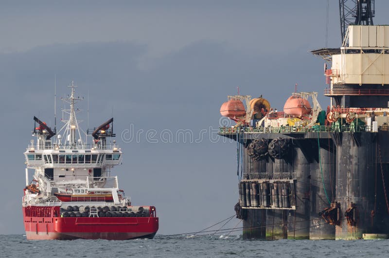 SHIP and PIPE LAYER PLATFORM Editorial Stock Photo - Image of norway ...
