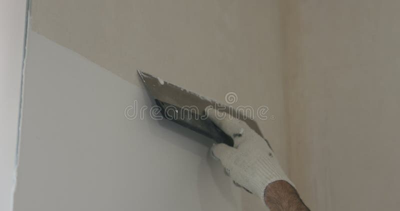 Worker Applying Putty on the Wall Stock Image - Image of house ...