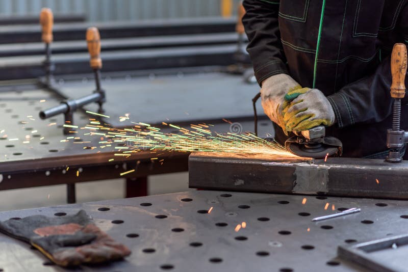 Construction Worker Welding Rebars For Reinforced Concrete Pillars ...