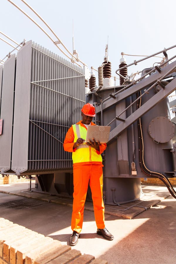 Worker laptop computer stock photo. Image of electrical - 43841618