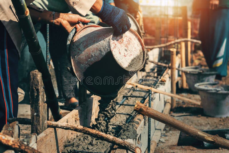 Lab Worker Mixing Chemicals Stock Image - Image of equipment, bottle ...