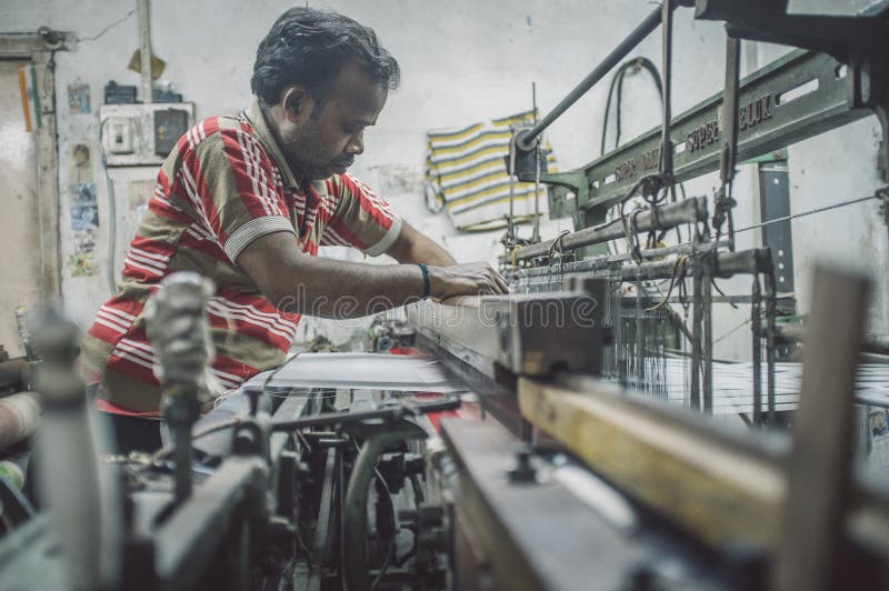 Worker repairs machine editorial image. Image of people - 56914225