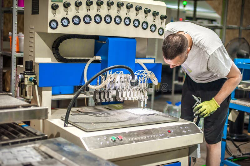 Dispensing Robot Stock Photos - Free & Royalty-Free Stock Photos from ...