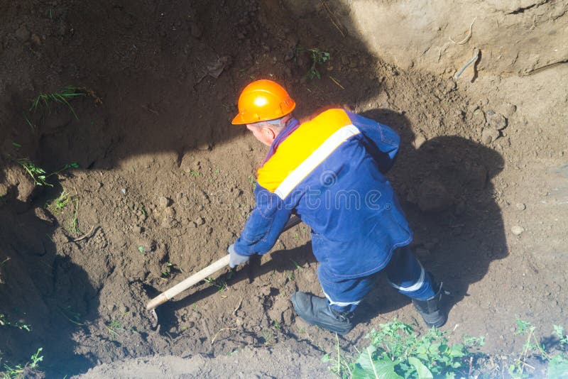 Worker in uniform editorial photo. Image of excavation - 162796091