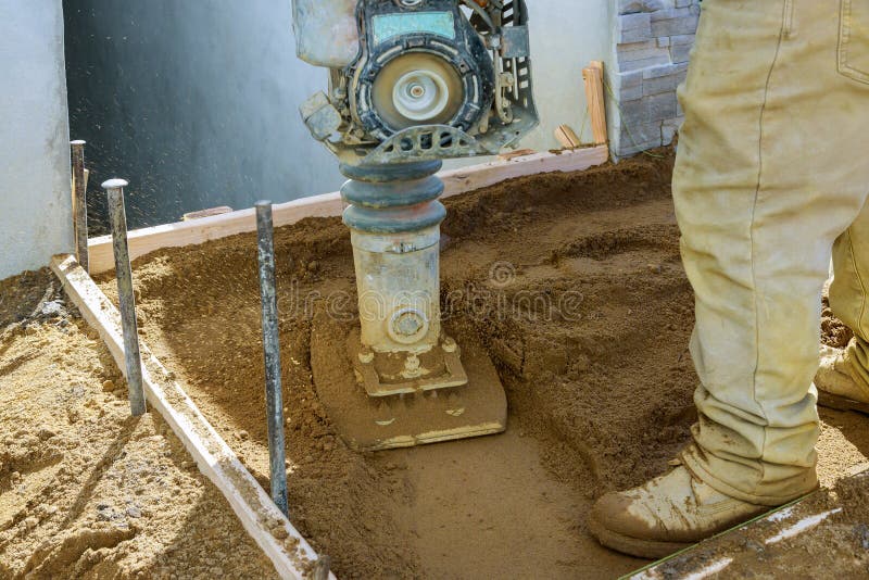 Vibratory Plate Compactor in Construction Rammer Ground Compaction ...