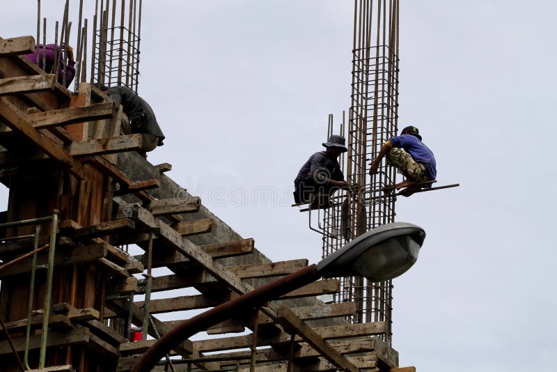 Worker editorial photo. Image of completing, solo, worker - 35427151