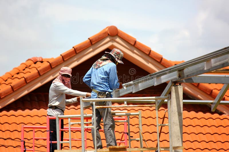 Workers are Assembling the Roof Structure of New House Stock Image - Image of install ...