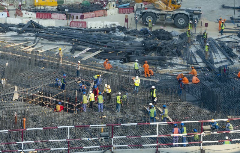 Workers at a Construction Site in UAE Editorial Stock Photo - Image of ...