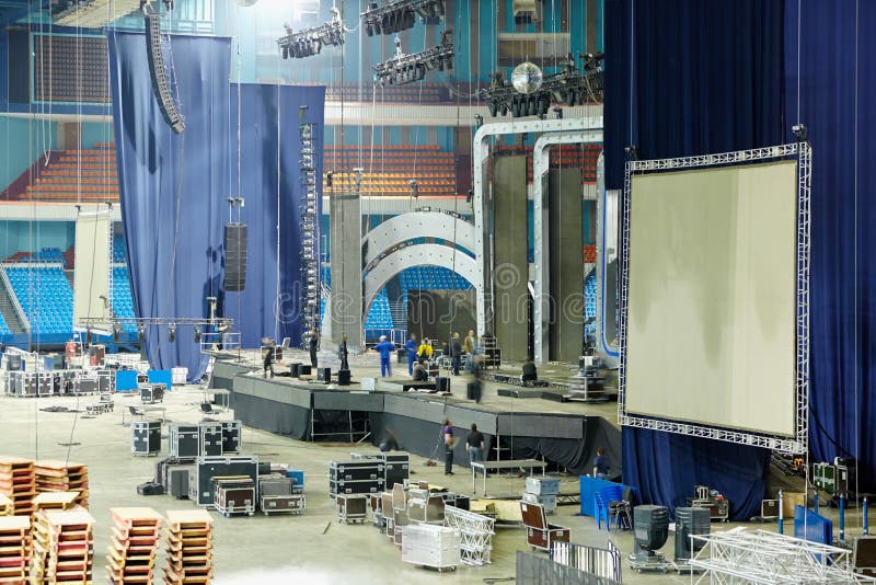 Workers Dismantle Stage and Stage Equipment Editorial Stock Photo ...