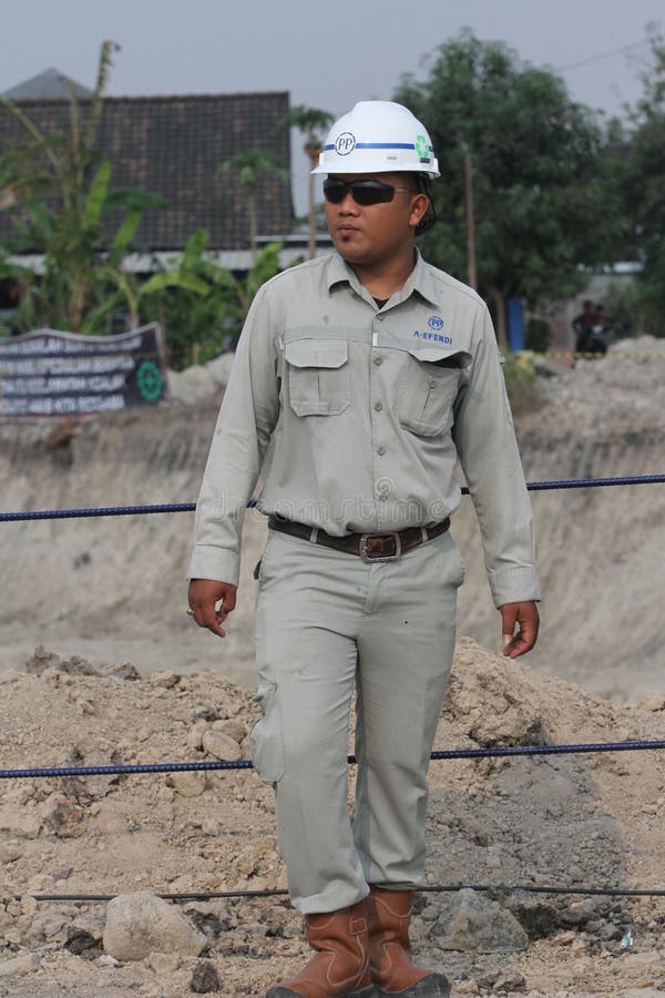 Workers editorial image. Image of construction, central - 57141505