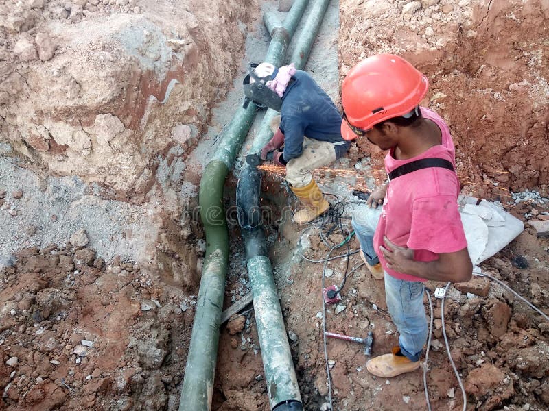 173 Trench Shoring System Stock Photos - Free & Royalty-Free Stock Photos from Dreamstime - Page 3